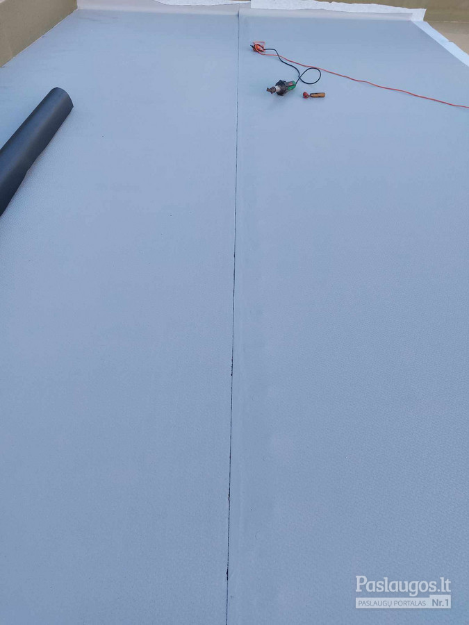 Pvc Dangos Dengimas Plokštiems Stogams - Plungės r. / CPM Construction ...