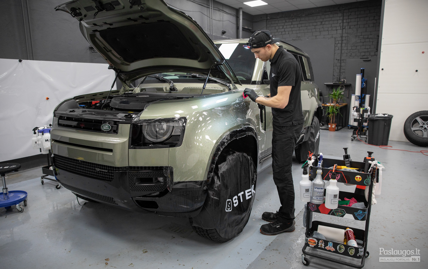 Tiuningas Vilnius Automobilių apklijavimas apsaugine plėvele Darbų ...