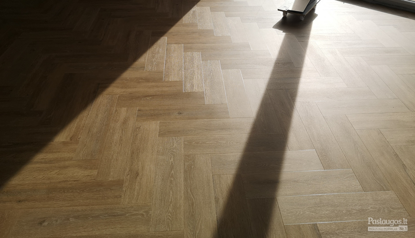 Edvinas Grindys Klaipėda Grindu klojimas, Pvc, Viniliniu grindu ...