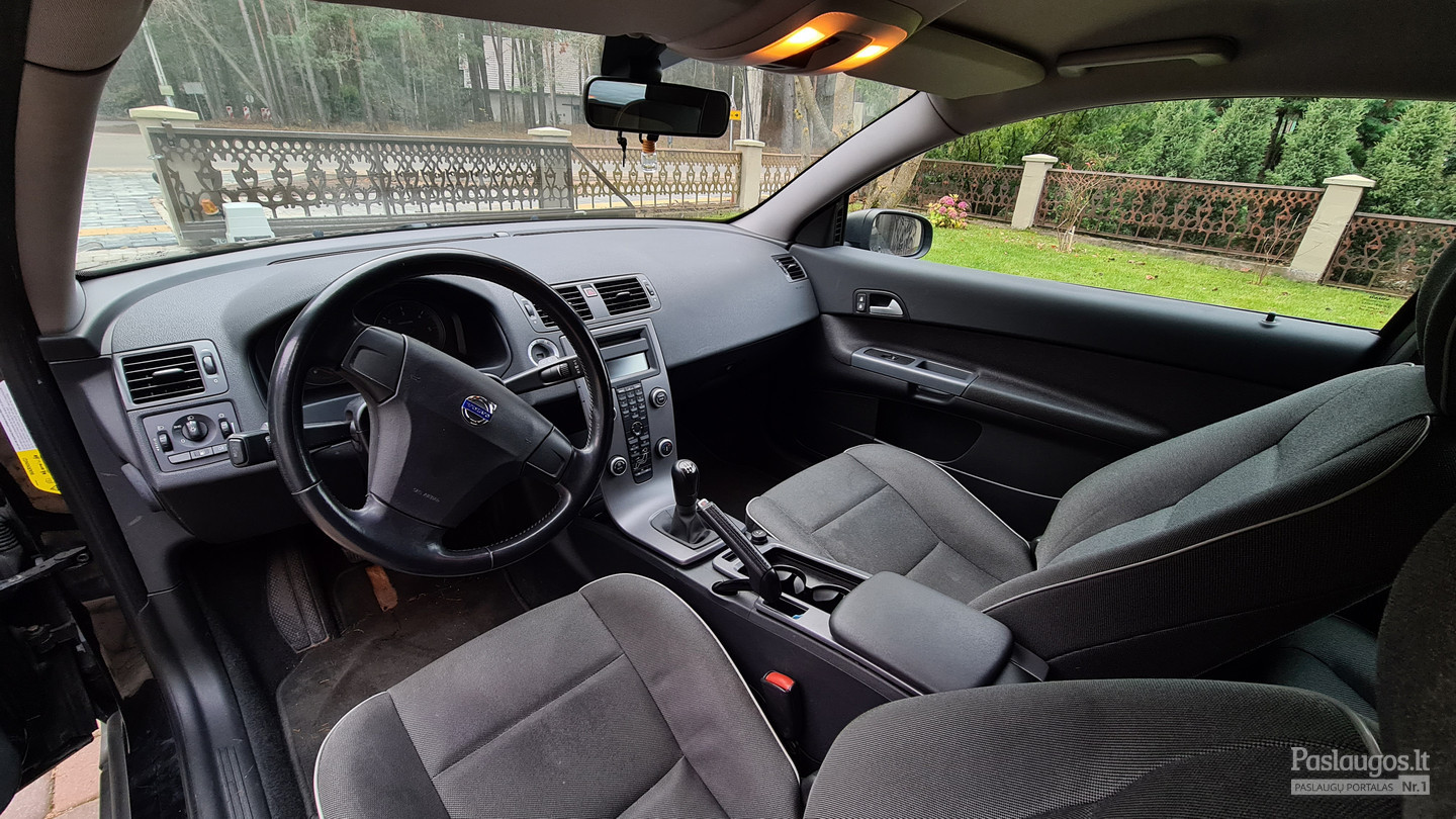 Lengvųjų automobilių nuoma - Kaunas / UAB Euroracing - Paslaugos.lt portalas Nr.1