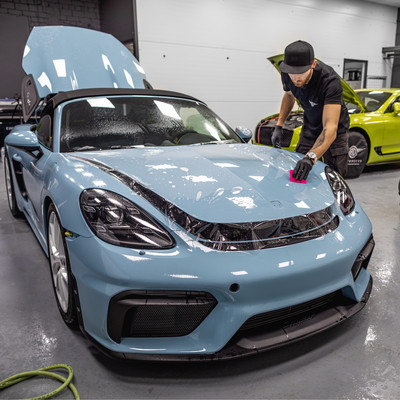 Tiuningas Vilnius Automobilių apklijavimas apsaugine plėvele Darbų ...